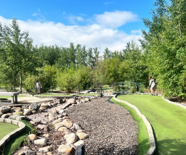 Blackstone Mini Golf at Pigeon Lake | Family Fun Edmonton