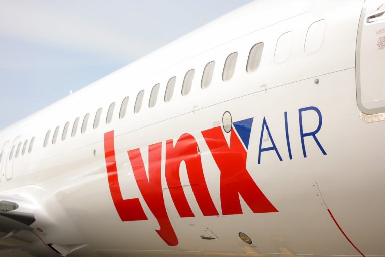 Lynx Air | Family Fun Canada